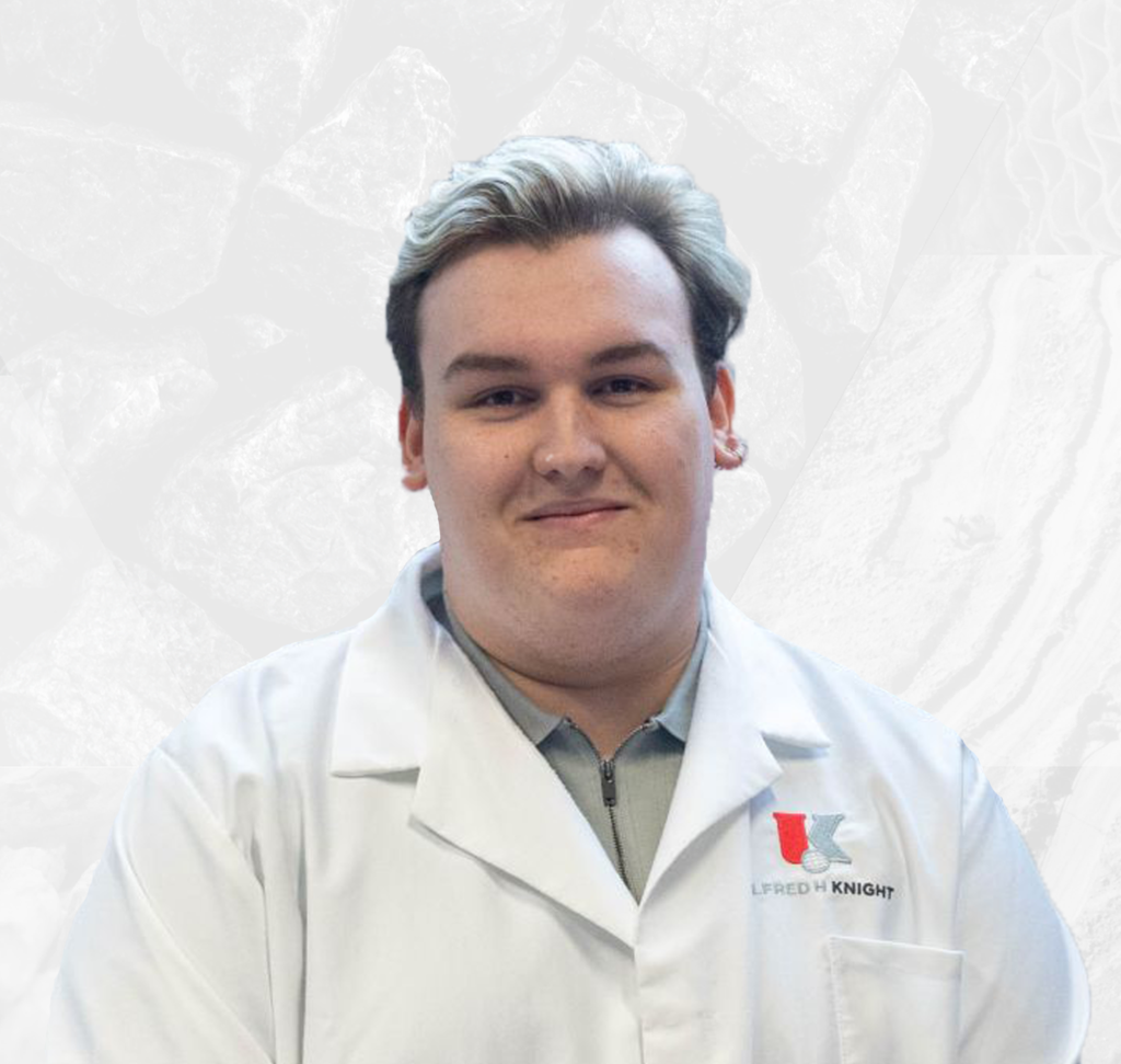 How can an apprenticeship help kickstart your career? - AHK